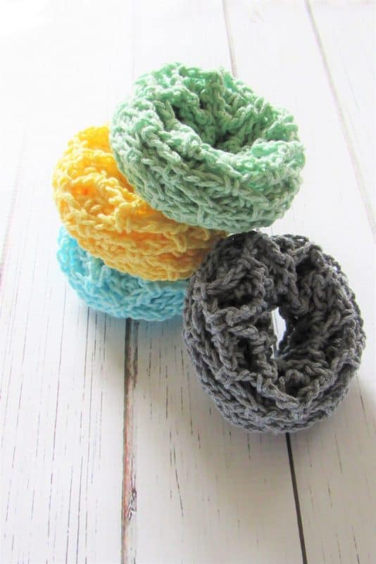 Best Crochet Scrubbie Free Pattern (Unroll to Clean) - Crochet Dreamz