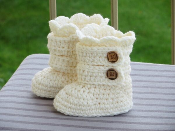 Crochet Toddler Slipper Boots (Free Pattern)