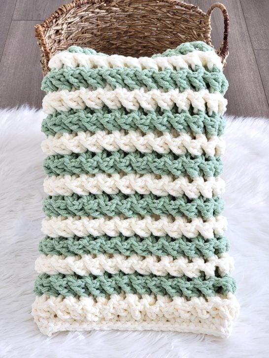 Chunky Crochet Blanket Free Pattern - Crochet Dreamz